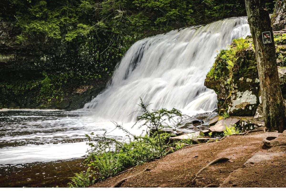 10+ Best Waterfalls in Connecticut - Daily Life Travels