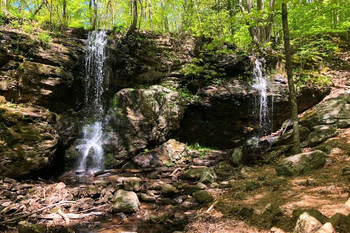 The BEST Trails For Hiking Near Hartford CT - Daily Life Travels