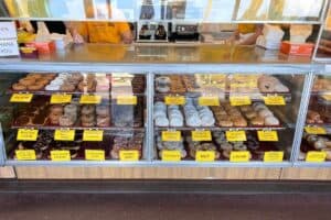 Best Donuts in Connecticut - Daily Life Travels