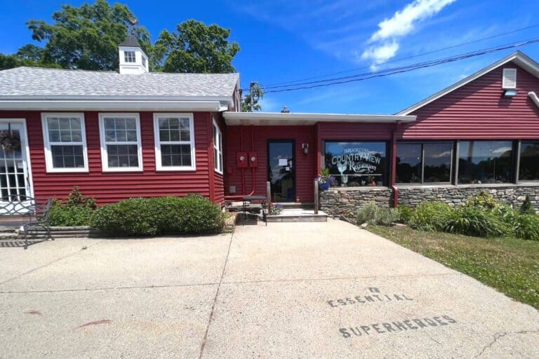 Country View Restaurant (Brooklyn CT) - Daily Life Travels
