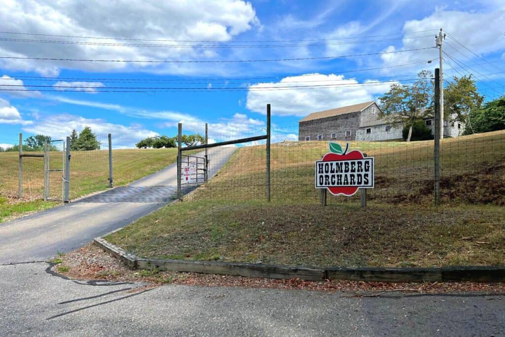 Holmberg Orchards and Winery - Daily Life Travels