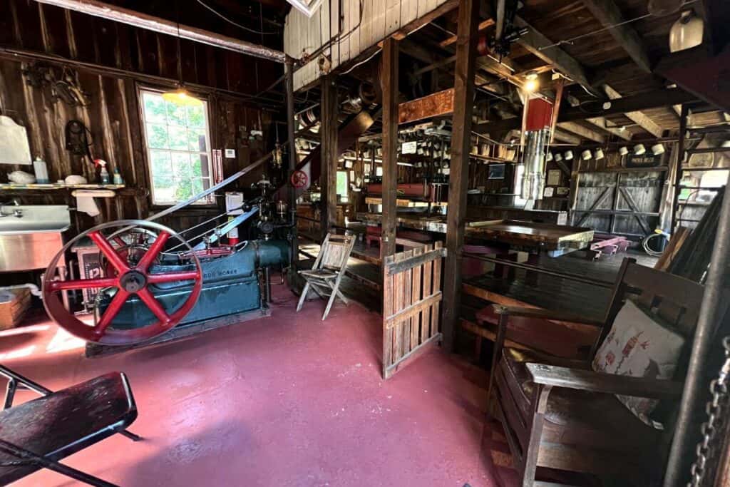 B.F. Clyde's Cider Mill - Daily Life Travels