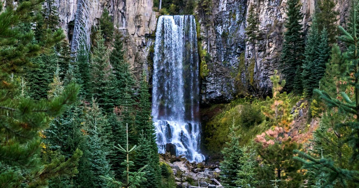 Tumalo Falls Hike Near Bend, Oregon - Daily Life Travels