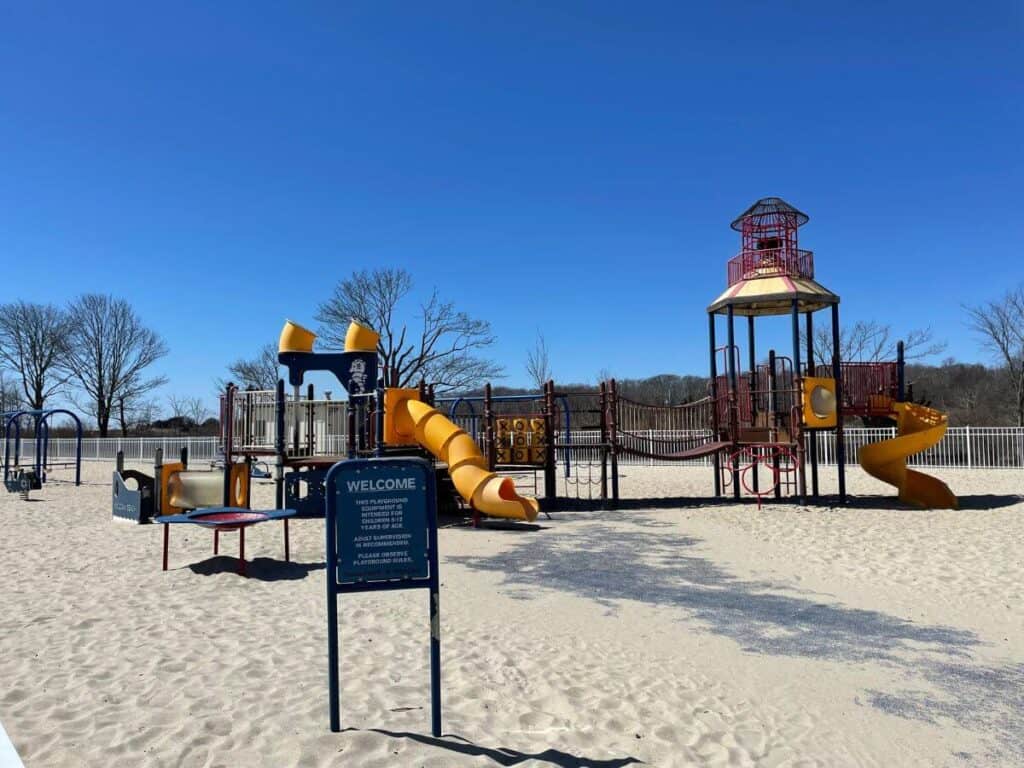 Relax at Ocean Beach Park in New London, CT - Daily Life Travels