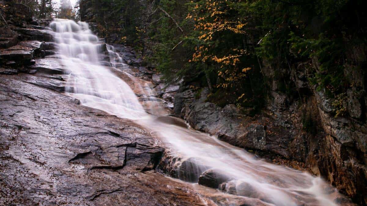 Ripley Falls in Crawford Notch State park - Daily Life Travels