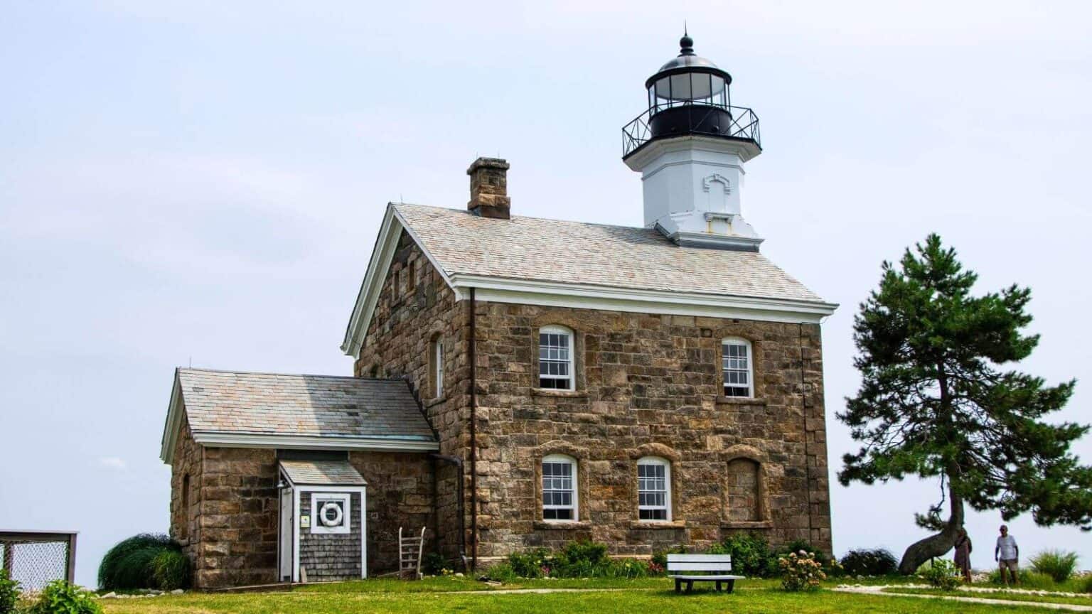14 Lighthouses To Check Out In Rhode Island - Daily Life Travels