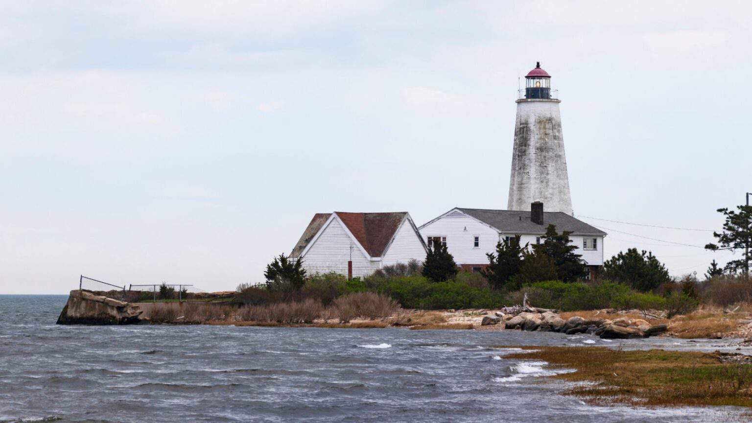 10 Connecticut Lighthouses You Don't Want To Miss - Daily Life Travels