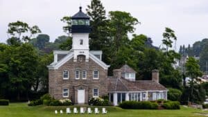 10 Connecticut Lighthouses You Don't Want To Miss - Daily Life Travels
