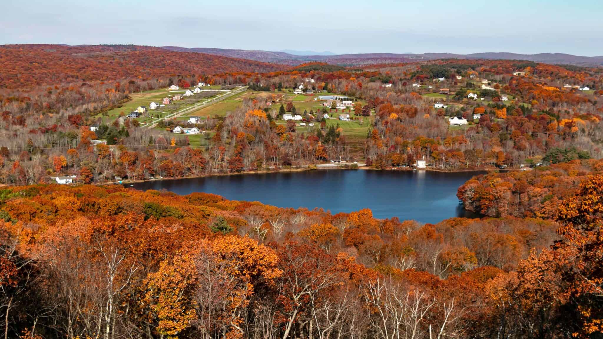 My Favorite Places To Enjoy Fall Foliage In Connecticut - Daily Life ...