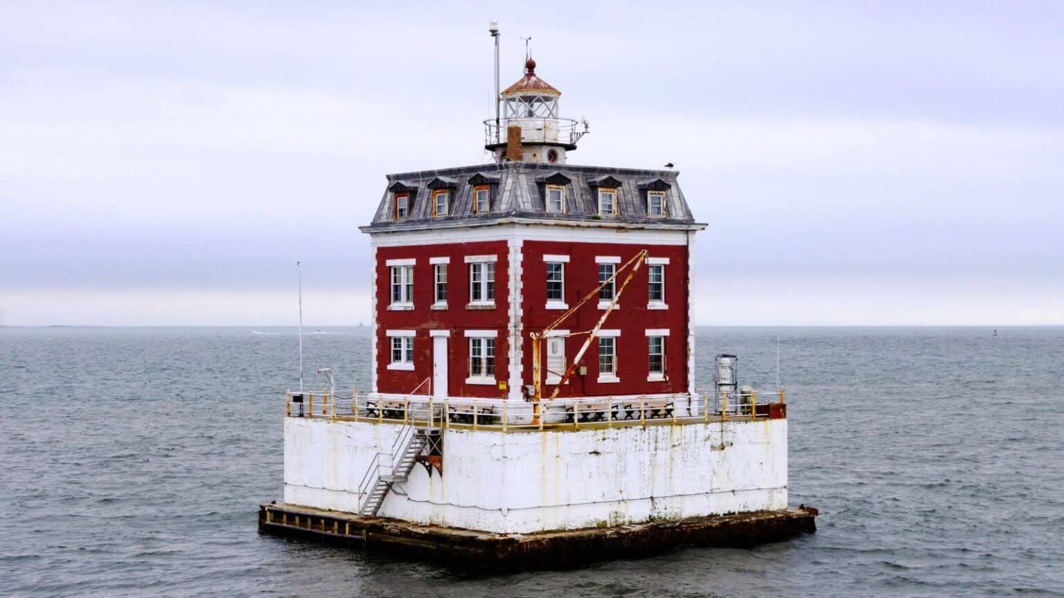 What To Expect When Visiting New London Ledge Light - Daily Life Travels