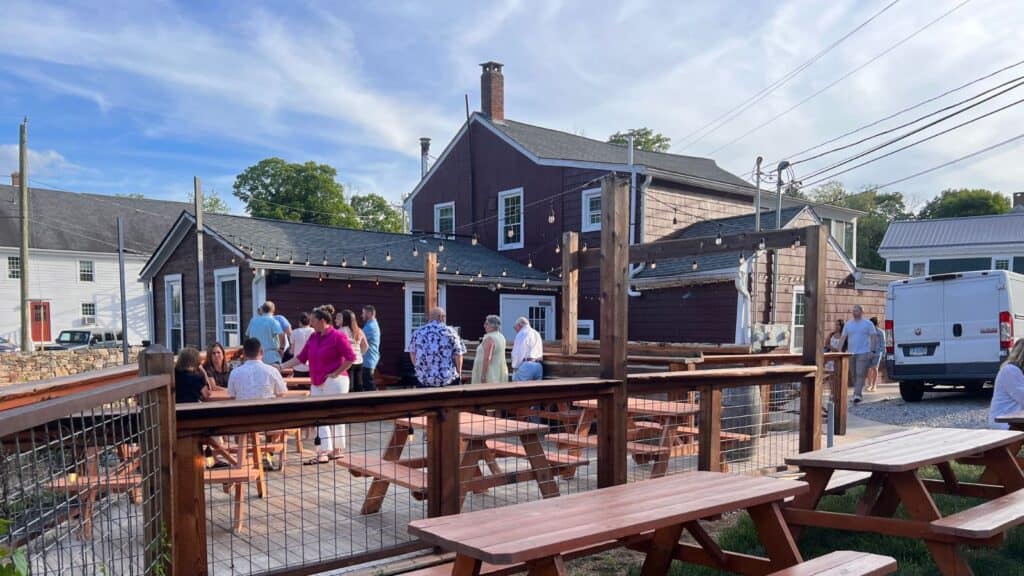 15 Connecticut Breweries That Are Totally Worth the Hype - Daily Life ...