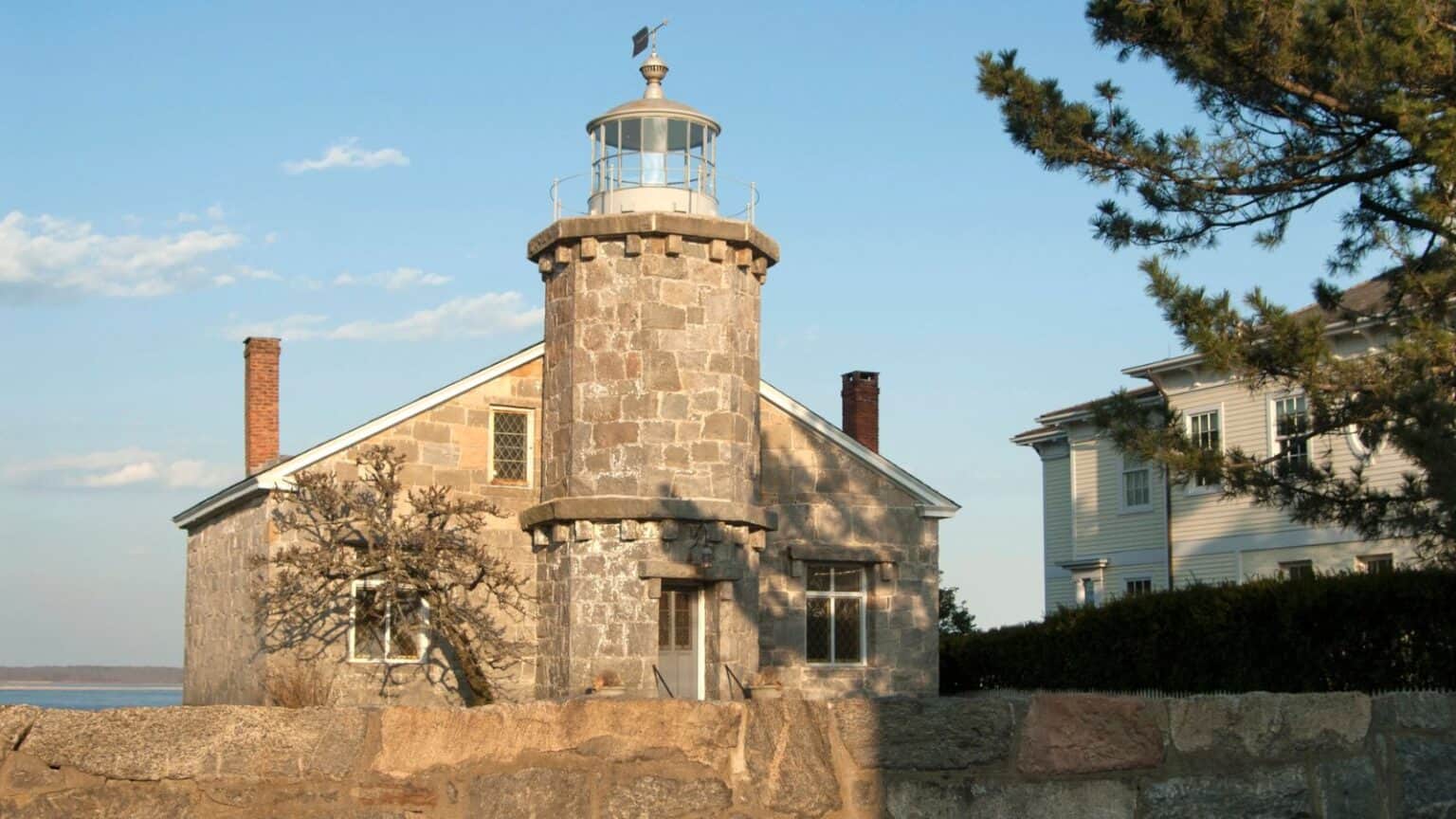 10 Connecticut Lighthouses You Don't Want To Miss - Daily Life Travels