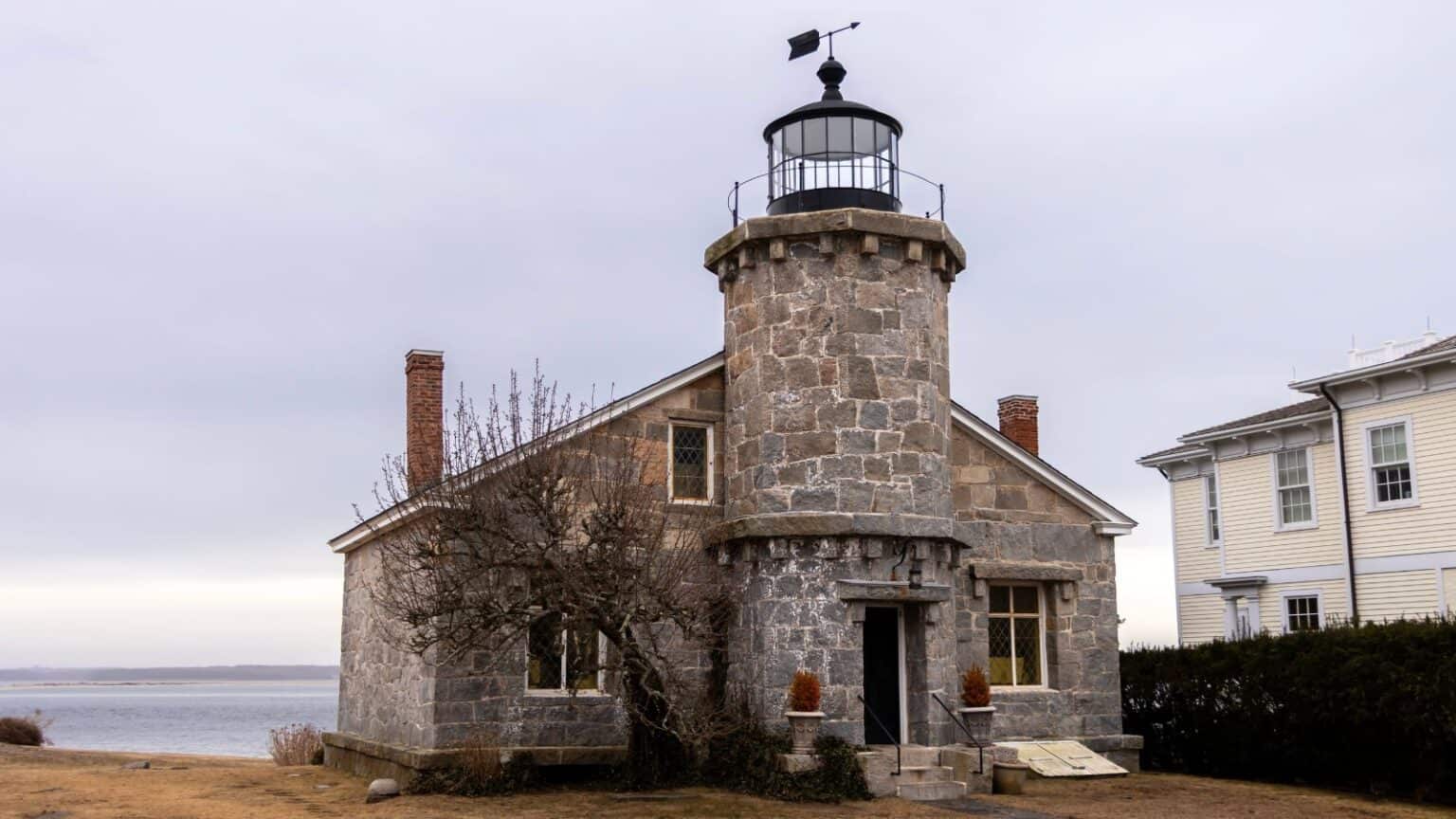 10 Connecticut Lighthouses You Don't Want To Miss - Daily Life Travels