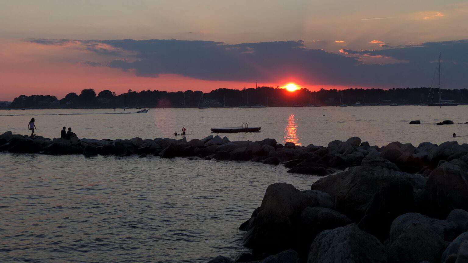 Things To Do In Stonington Connecticut - Daily Life Travels