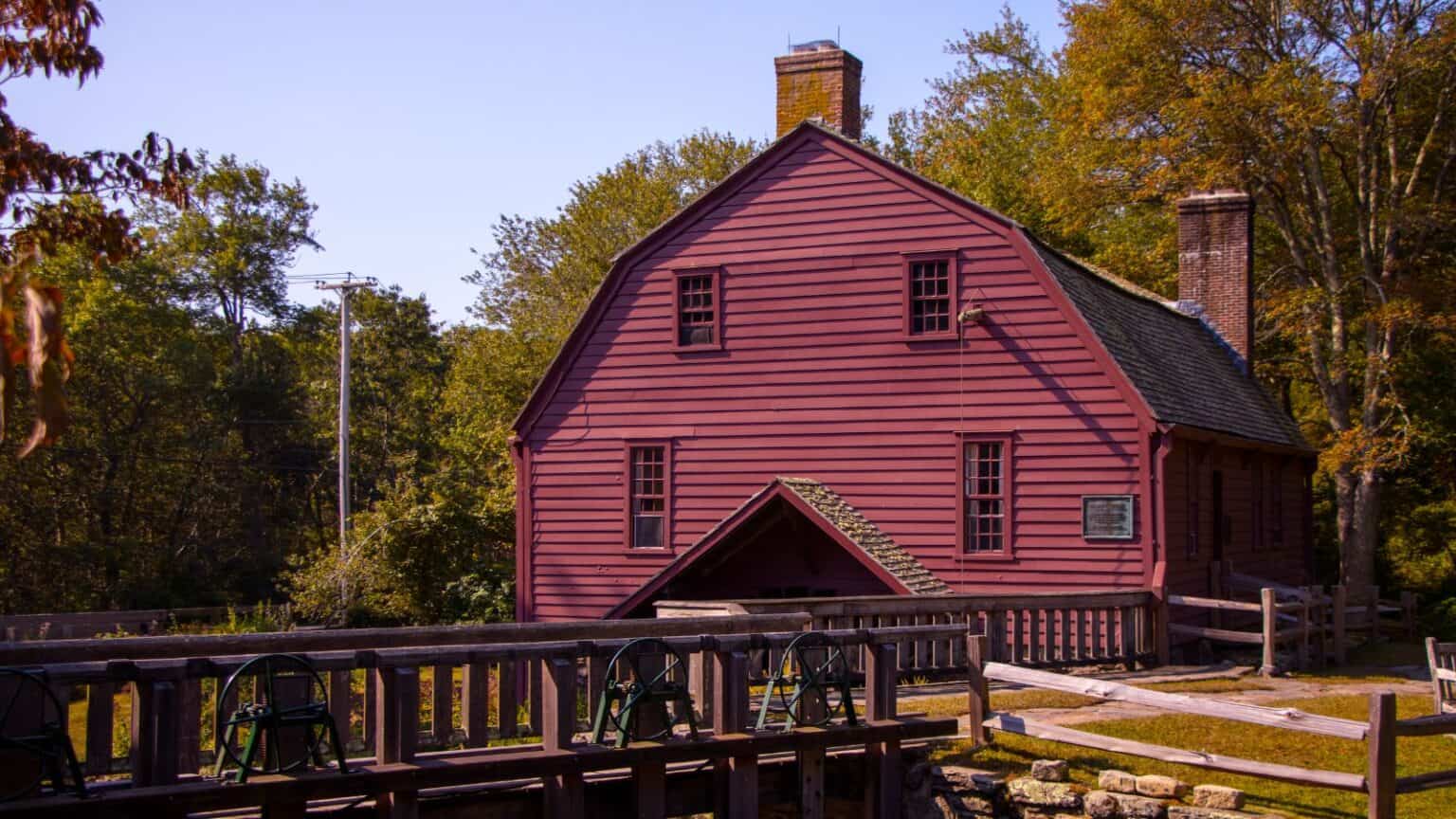 15 Ways To Experience Southern Rhode Island Without the Beach - Daily ...