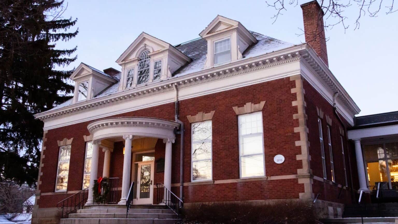 Walkable Historic Towns in Connecticut - Daily Life Travels