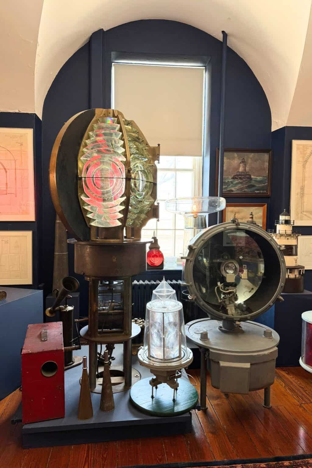 What To Expect When Visiting New London Ledge Light - Daily Life Travels