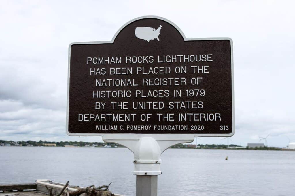 Visiting Pomham Rocks Lighthouse in Rhode Island - Daily Life Travels
