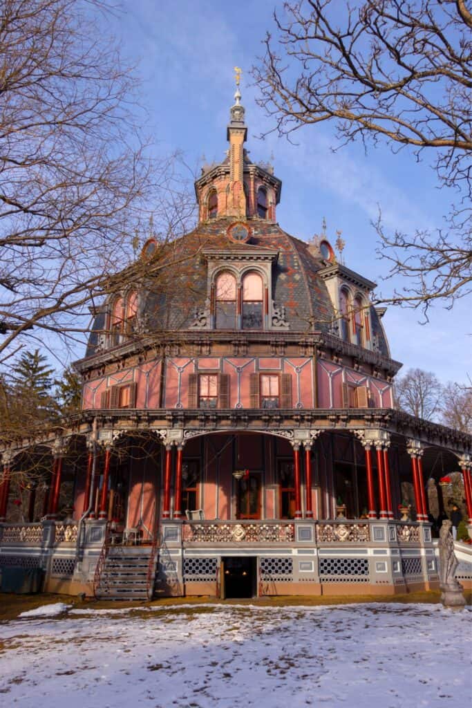 Victorian Christmas at The Octagon House in New York - Daily Life Travels